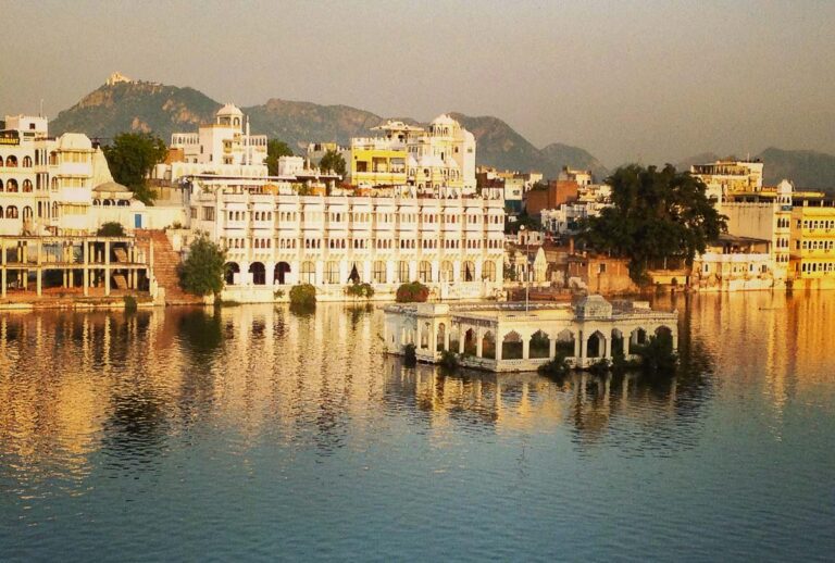 2-day Udaipur itinerary with best things to do - Breathedreamgo